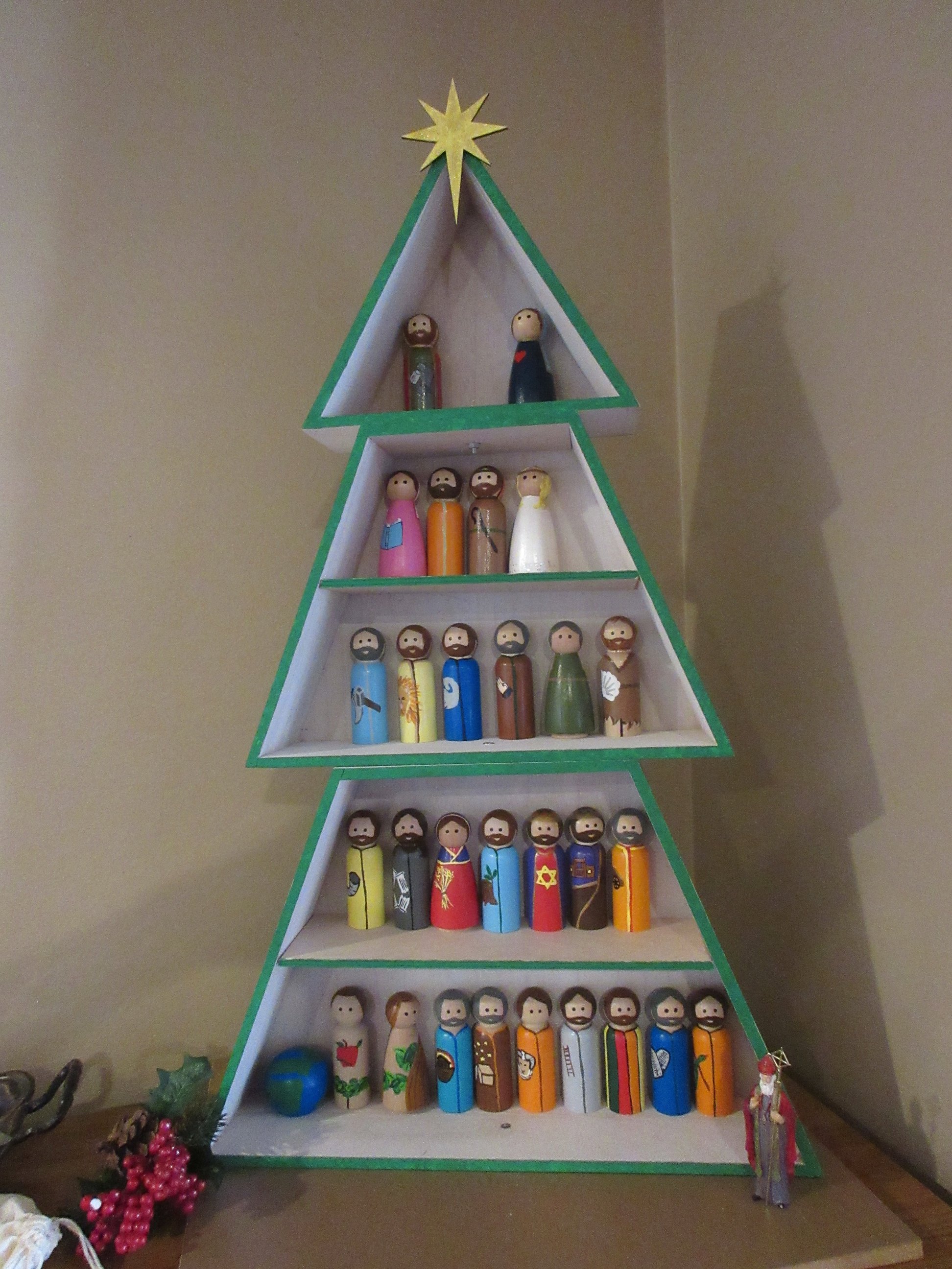A Peg Doll Jesse Tree