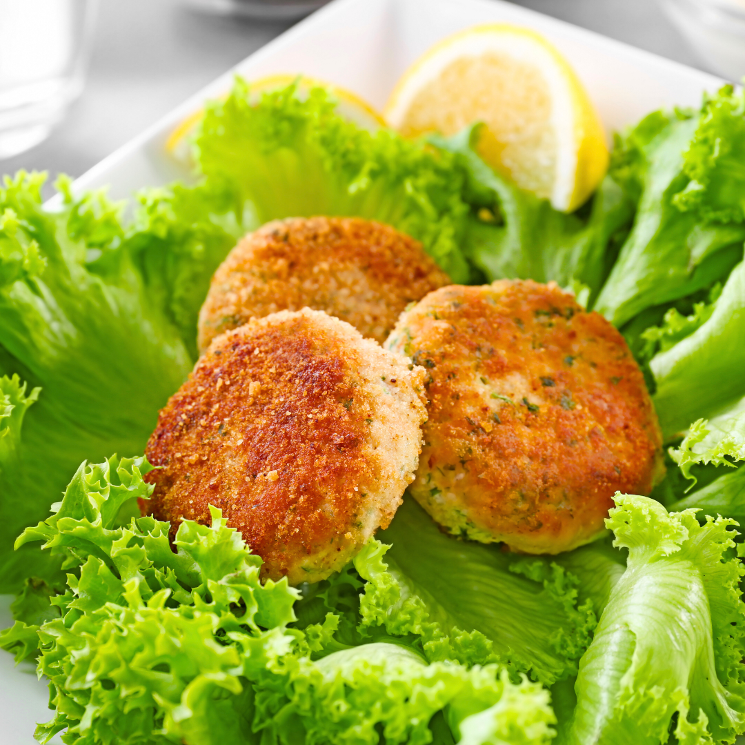 Meatless Friday: Simple and Versatile Salmon Cakes
