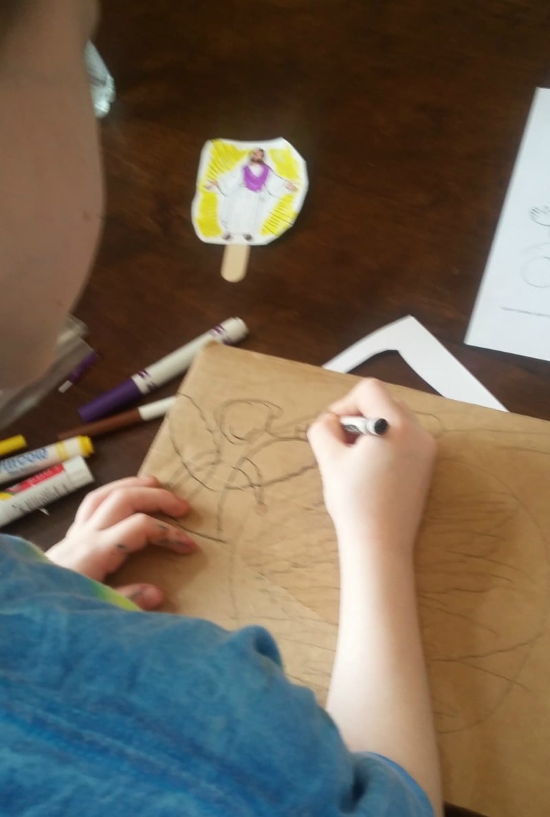 The Mass Box: Catholic Crafts Even Non-Crafty Moms Can Do